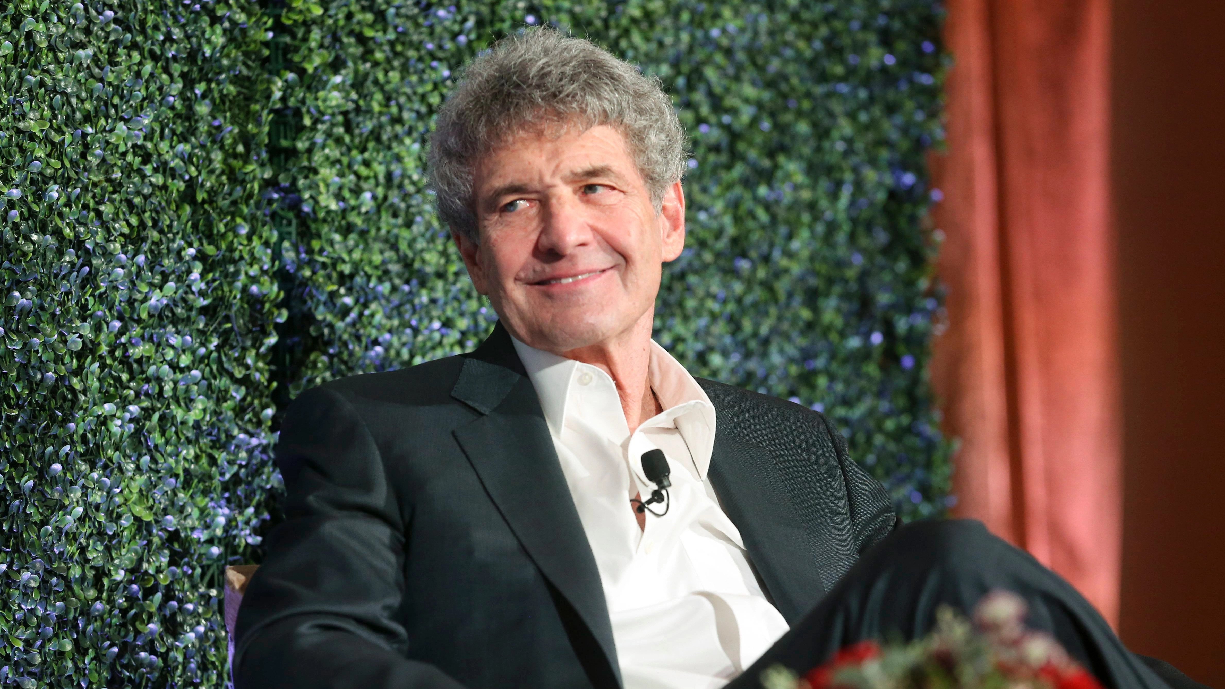 Former Disney Chairman Alan Horn Returns To Warner Bros As Adviser ...